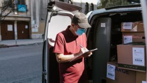 How Long Does It Take For Amazon To Ship: Timeline Comparison For Every ...